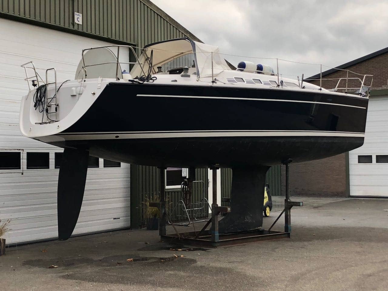 Blauwe romp schilderen